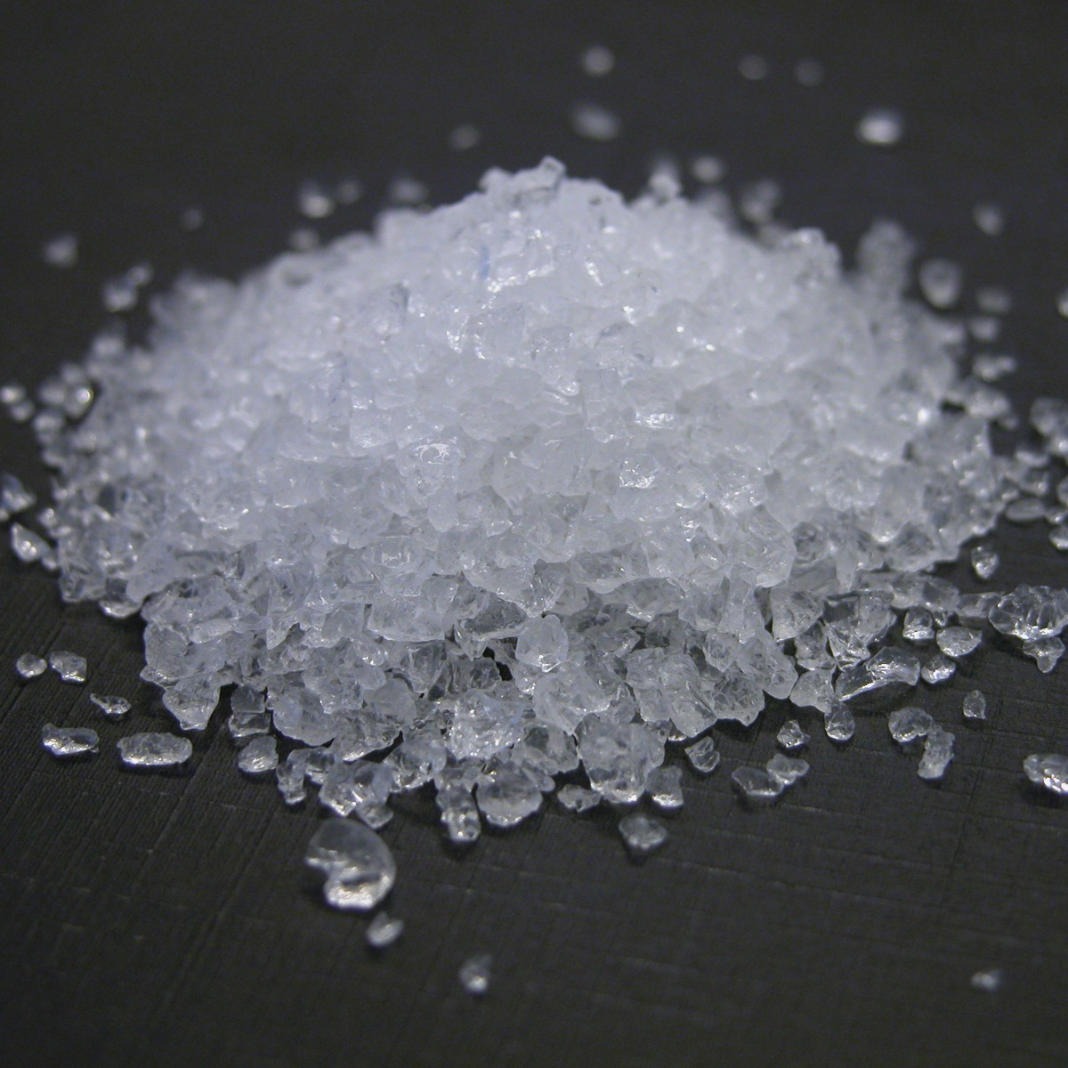 White Silica Gel in Sewn Cotton Bags 20 x 1Kg from IBHS Ltd